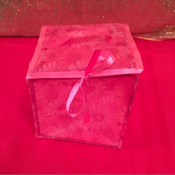 Design | Collapsible Mesh Pink Daisy Cube | Poshmark